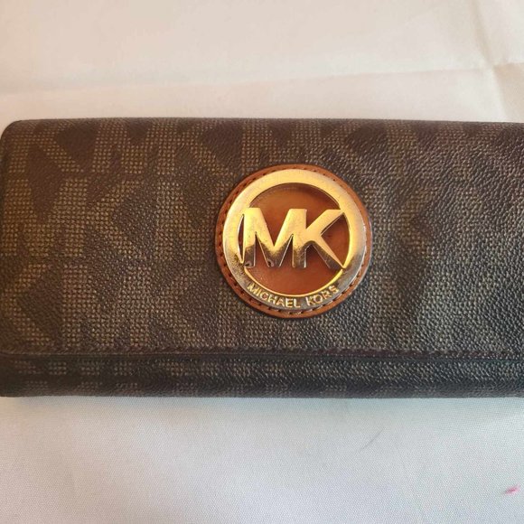 Michael Kors | Bags | Michael Kors Signature Mk Pvc Fulton Carryall Wallet | Poshmark